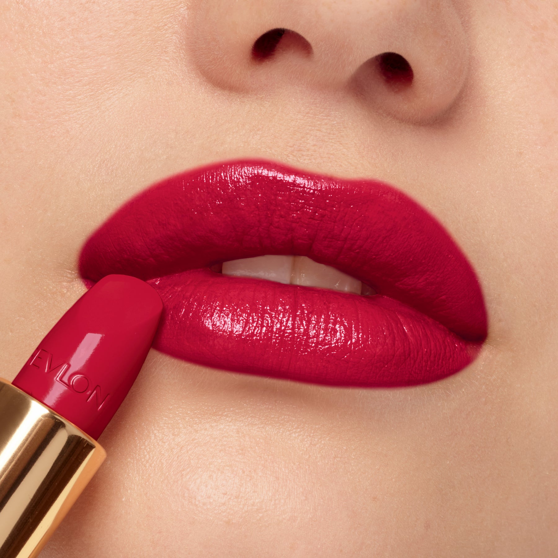 Super Lustrous™ Ultra Lipstick – Revlon Australia & New Zealand